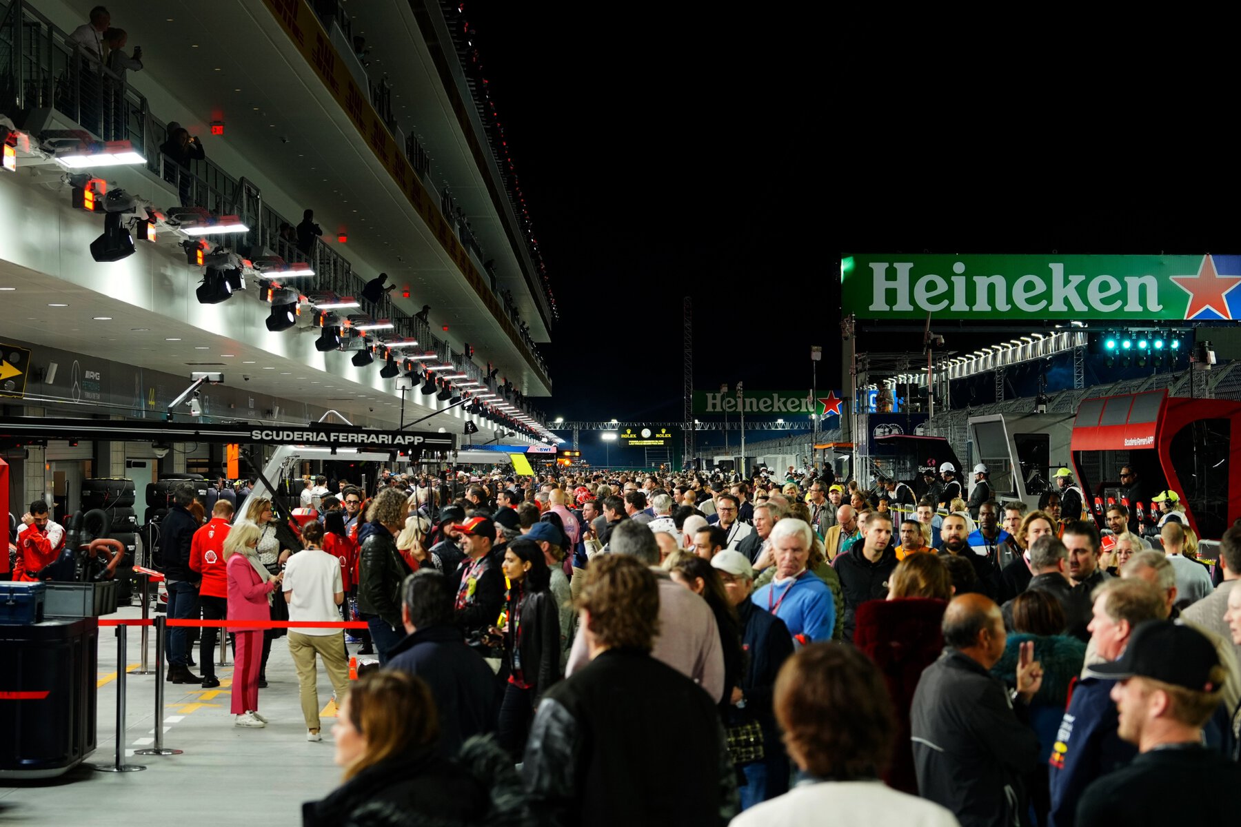 F1 Pit Lane Access Guide: How to Get Closer
